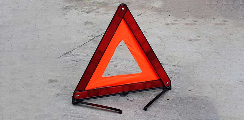 5 Safety essentials you should always keep in your car