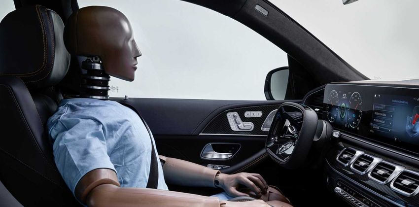 Mercedes-Benz unveils its Experimental Safety Vehicle