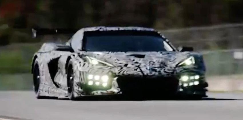 Corvette C8 Convertible & C8.R race car to arrive in two months