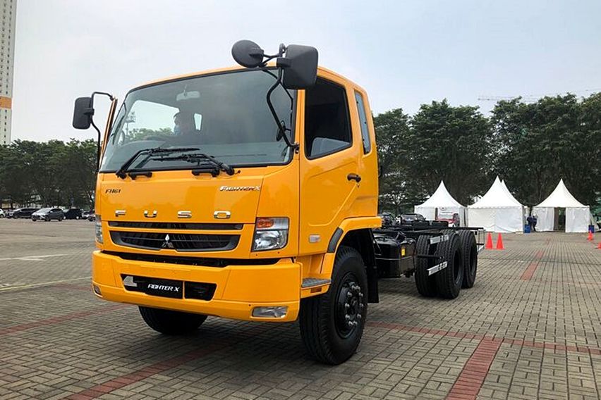 Mitsubishi Fuso Bermesin Diesel Euro 4 Resmi Meluncur di RI, Wajib Tenggak Solar Spesifikasi Ini