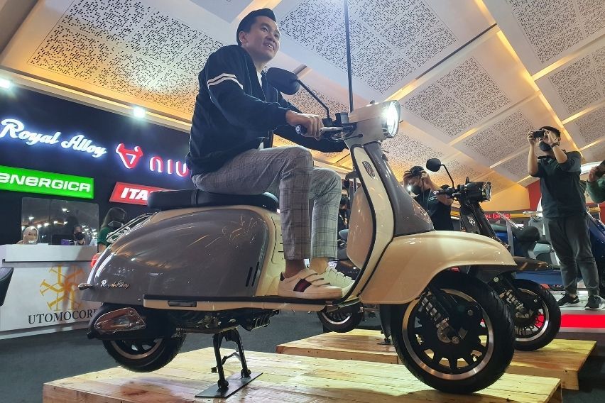 Royal Alloy Hadirkan TG150, Skuter Klasik Seharga Rp69 Juta