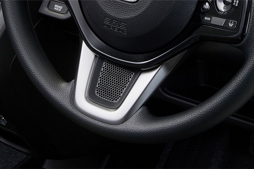 Honda N-One Style + Urban mini car debuts in Japan