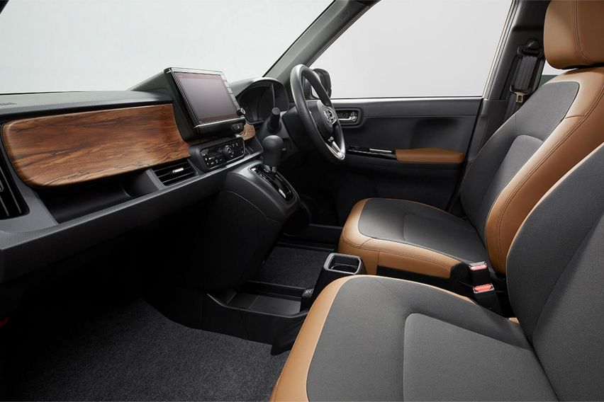 Honda N-One Style + Urban mini car debuts in Japan