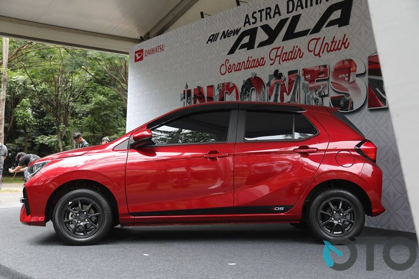 Impresi Pertama All New Daihatsu Ayla, Tipe R ADS Tampil Sporty dengan Aerokit