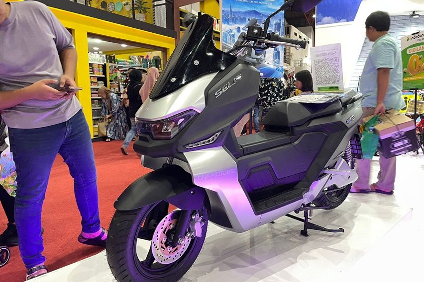 Berburu Motor Listrik Murah di PRJ 2023, Harga Mulai Rp10 Jutaan!