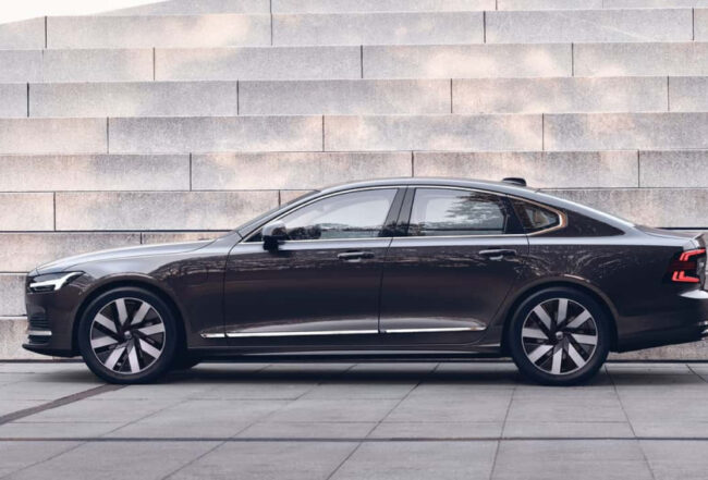 Say bye-bye to the Volvo S90 because the ES90 has arrived
