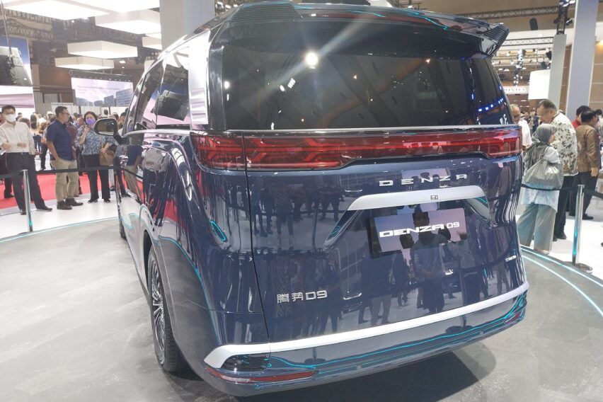 BYD Boyong Sub-Brand Denza, Pamerkan MPV D9 Super Mewah di IIMS 2024