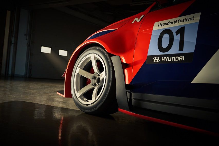 Hyundai unveils Ioniq 5 N eN1