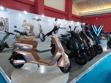 Eclimo ES-11 full electric scooter with 100km range launched in Malaysia