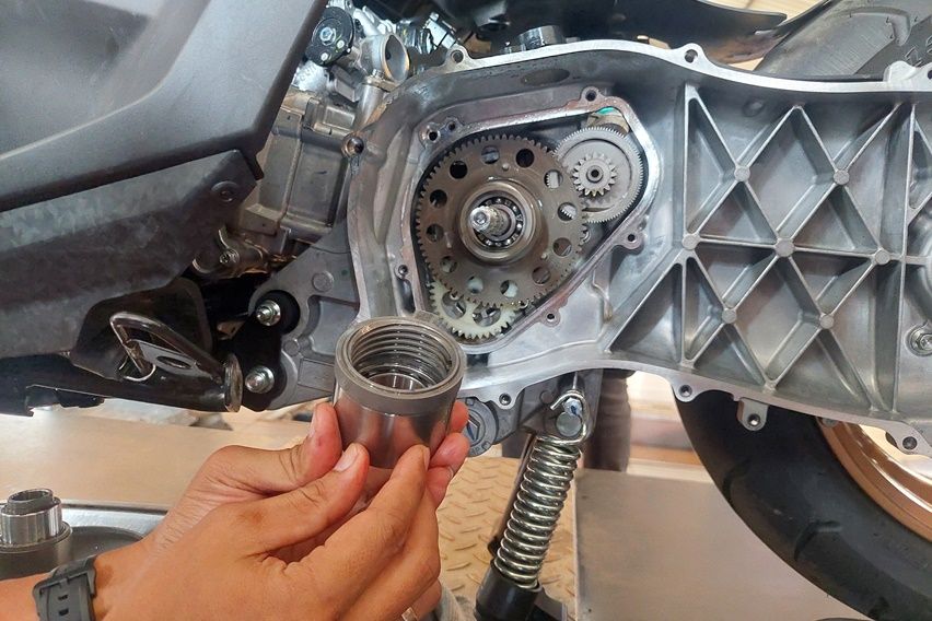 Meski Tenaga Sama, Mesin Yamaha Nmax Terbaru Banyak Berubah