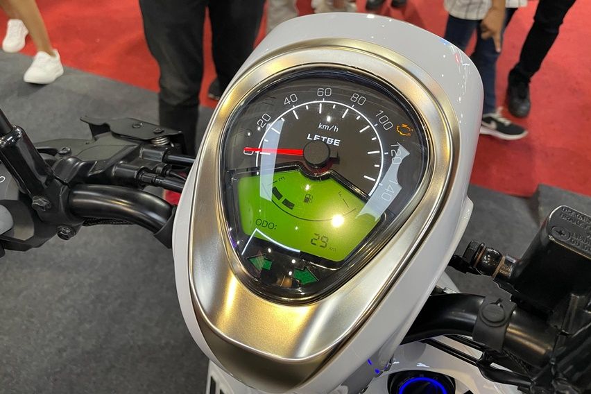 Skutik WMoto Letbe Neon Rilis di JFK 2024, Harga Lebih Murah dari Fazzio dan Scoopy!
