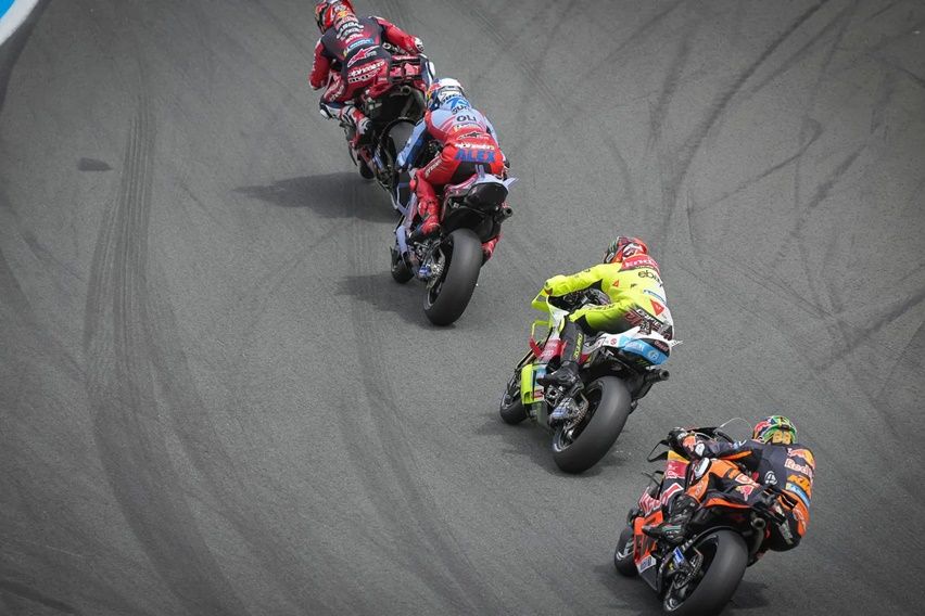 MotoGP Belanda 2024: Pecco Dominasi Balapan di Sirkuit Assen, Marquez Kena Penalti