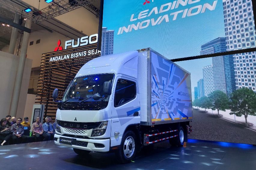 GIIAS 2024: Mitsubishi FUSO Luncurkan eCanter dan Inovasi Unggulan