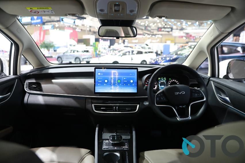 Mengenal Fungsi dan Cara Kerja ADAS di MPV Listrik BYD M6 Superior