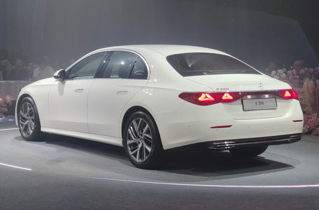 The all-new 2024 Mercedes-Benz E-Class is here! From RM356k, with 2 variants: E200 (204PS ...