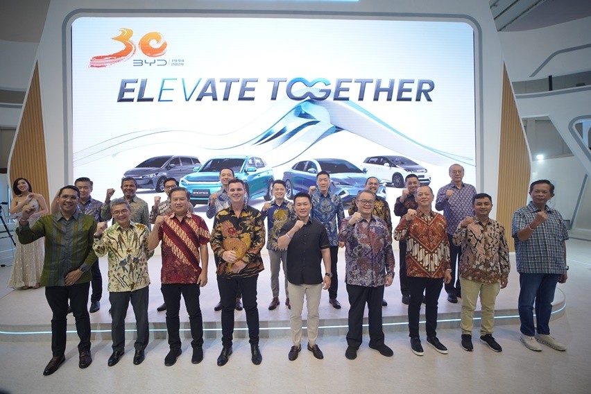 Selebrasi 30 Tahun Eksistensi, BYD Sajikan Program Menarik di GJAW 2024