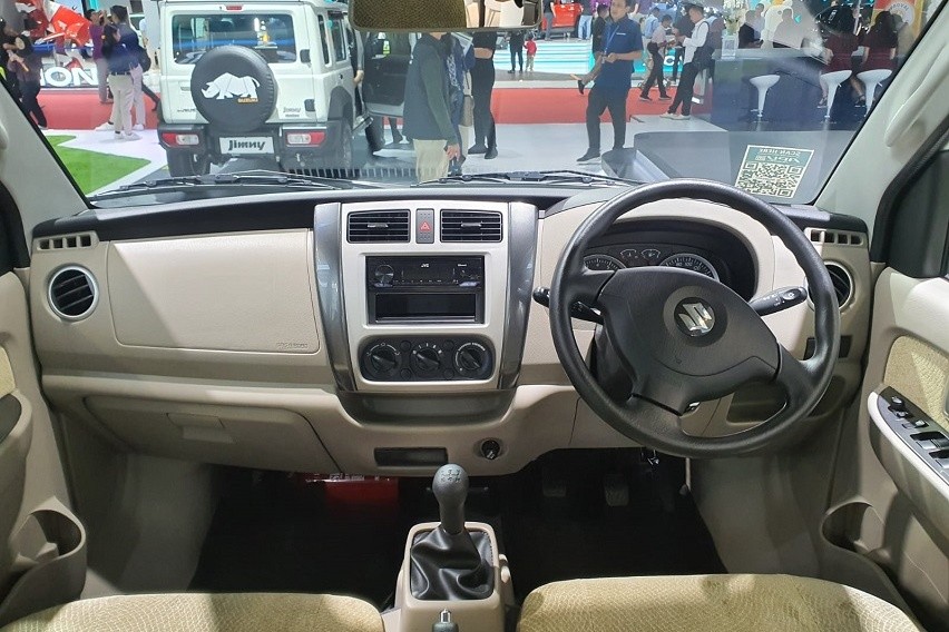 Ada Suzuki APV Arena SGX di IIMS 2025, Mobil Keluarga Ramah Kantong