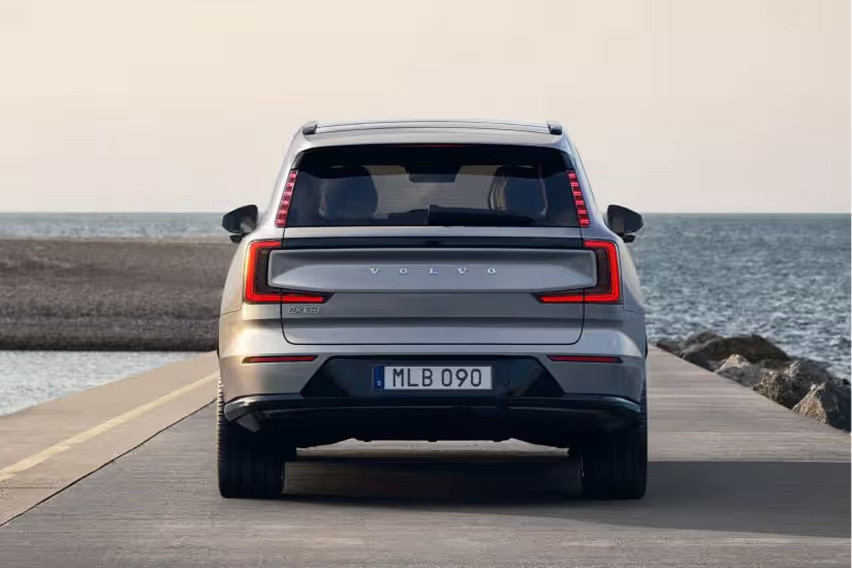 New 7-seater Volvo SUVs - EX90 EV & XC90 facelift - Coming soon!