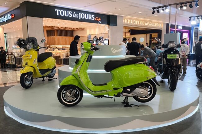Piaggio Hadirkan Warna Baru Vespa di Bintaro Xchange, Diskon hingga Rp5 Juta!