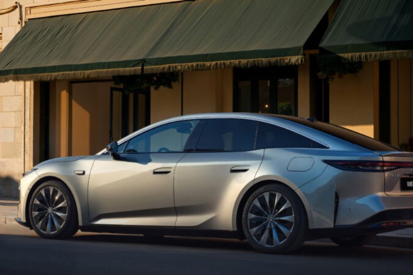 Toyota bZ7 EV debuts in China; launch later this year